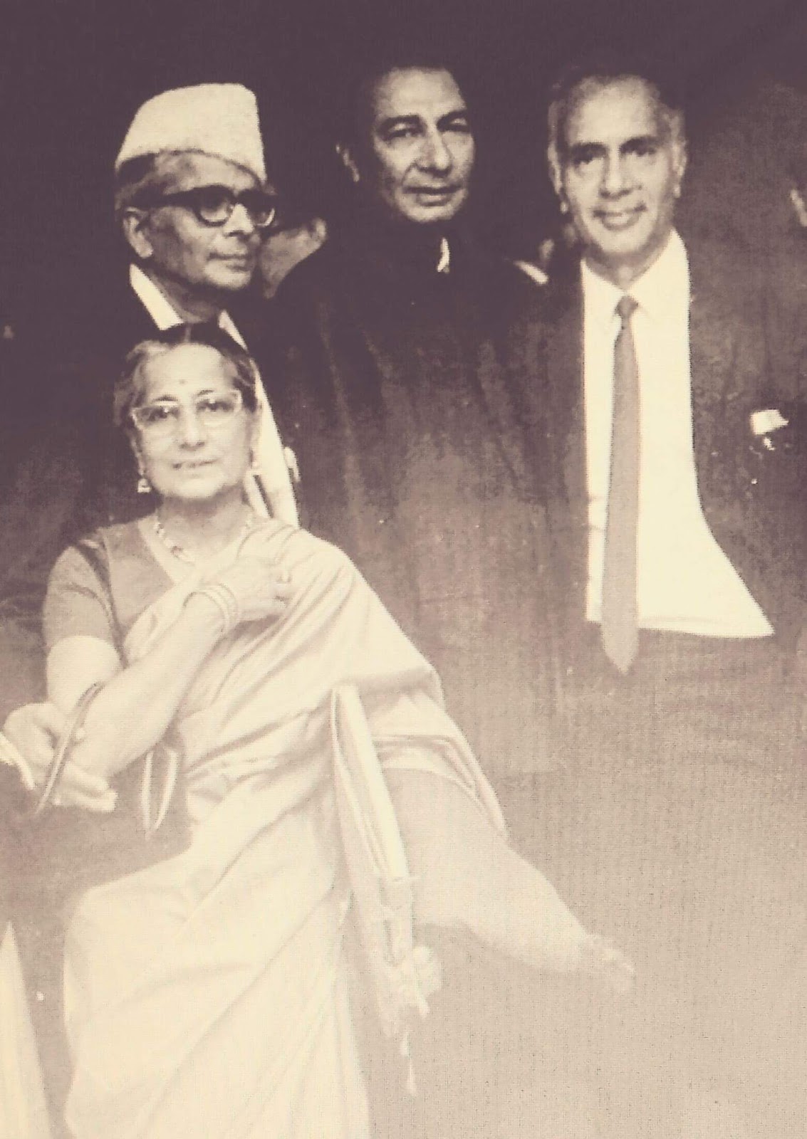 CHINAR SHADE : BALRAJ SAHNI WAS A PASSIONATE LOVER OF KASHMIR