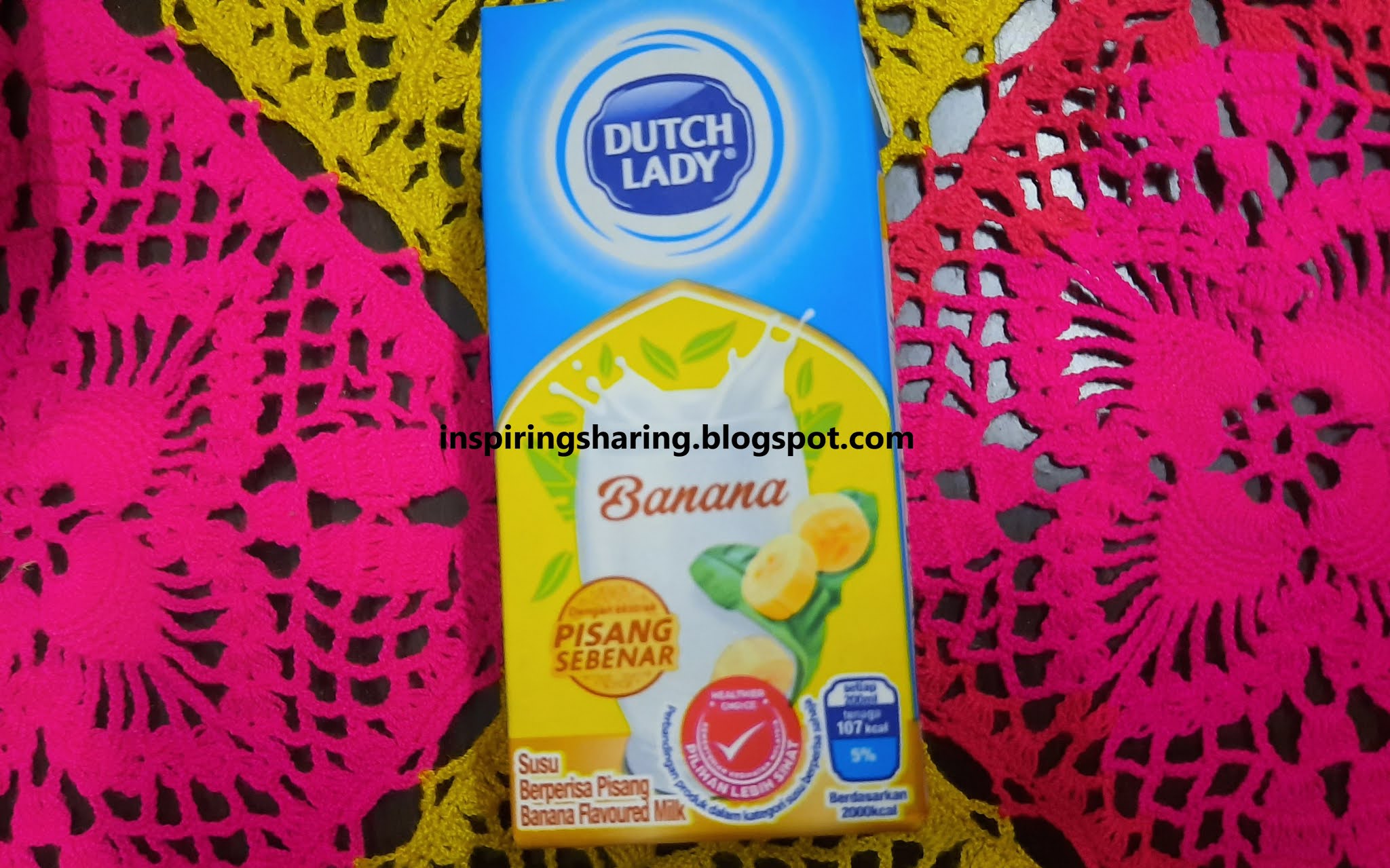 Trying Dutch Lady Banana Flavoured Milk