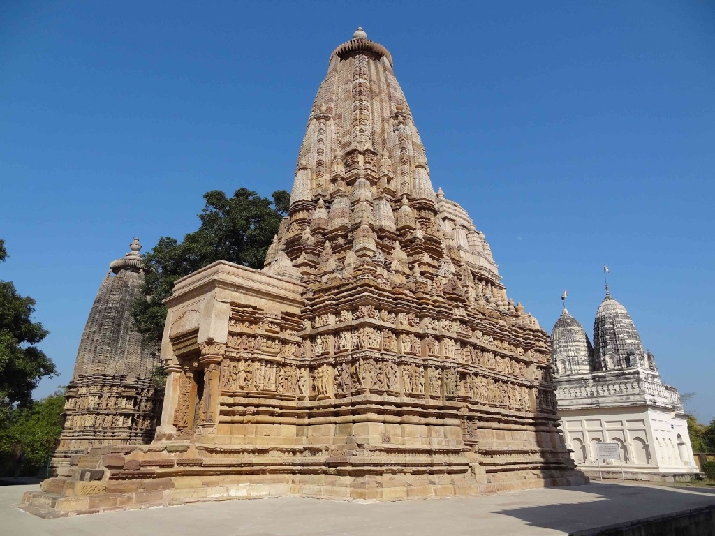 Hindu Temples of India: Parshvanatha Temple, Khajuraho, Madhya Pradesh