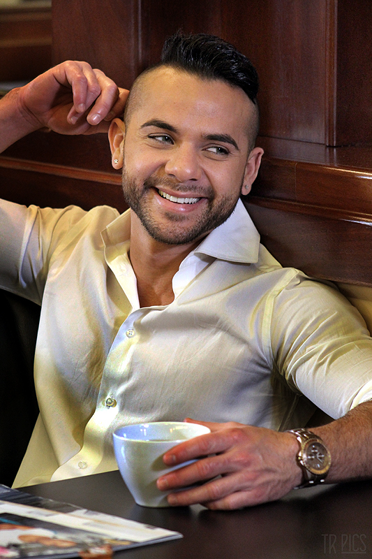 Favorite Hunks & Other Things: Saturday, May 23, 2015