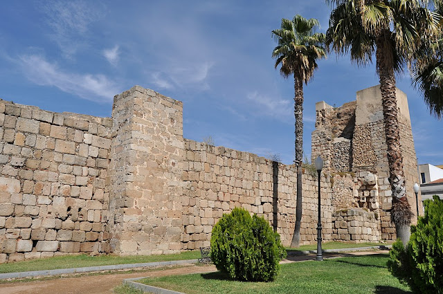 TIEMPO DE VIAJAR: LA ALCAZABA DE MÉRIDA