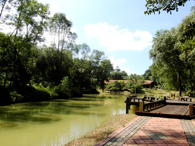 MPV LANDSKAP DAN NURSERI: TAMAN REKREASI HUTAN BANDAR JOHOR BAHRU