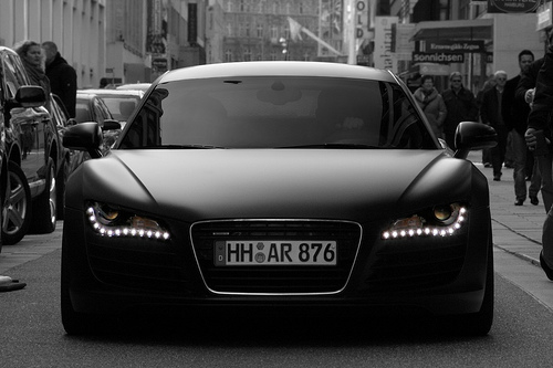 Armagedón it: Audi R8 (Negro Stealth)