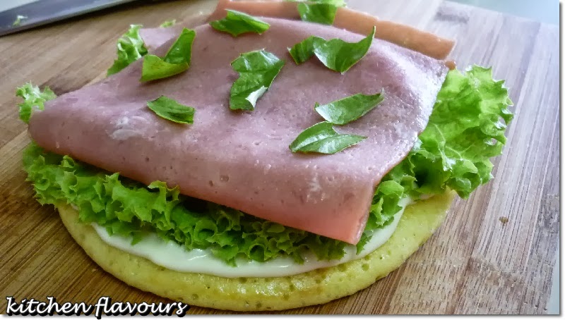 kitchen flavours: Ham and Green Coral Blini Sandwiches : IHCC