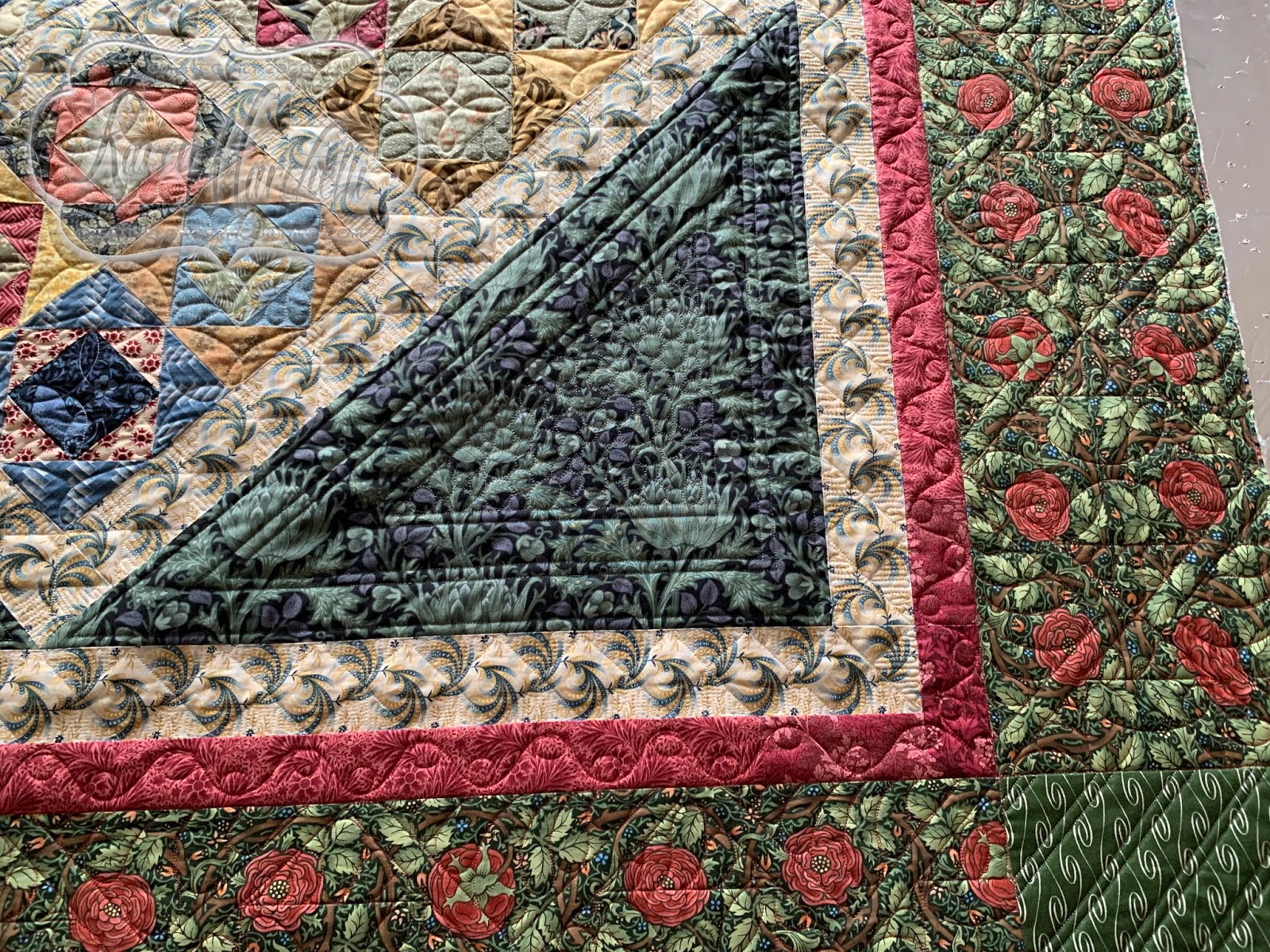 Creative Longarm Quilting by Karen Marchetti: Ann's Two Red Roses ...