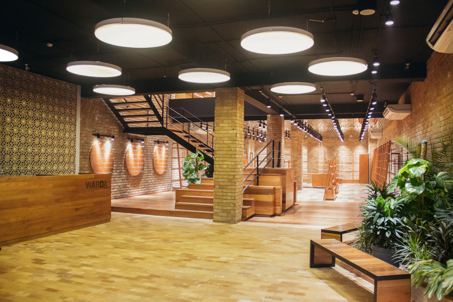 Tendencias en Interiorismo Comercial en 2019 a través de cuatro tiendas ...