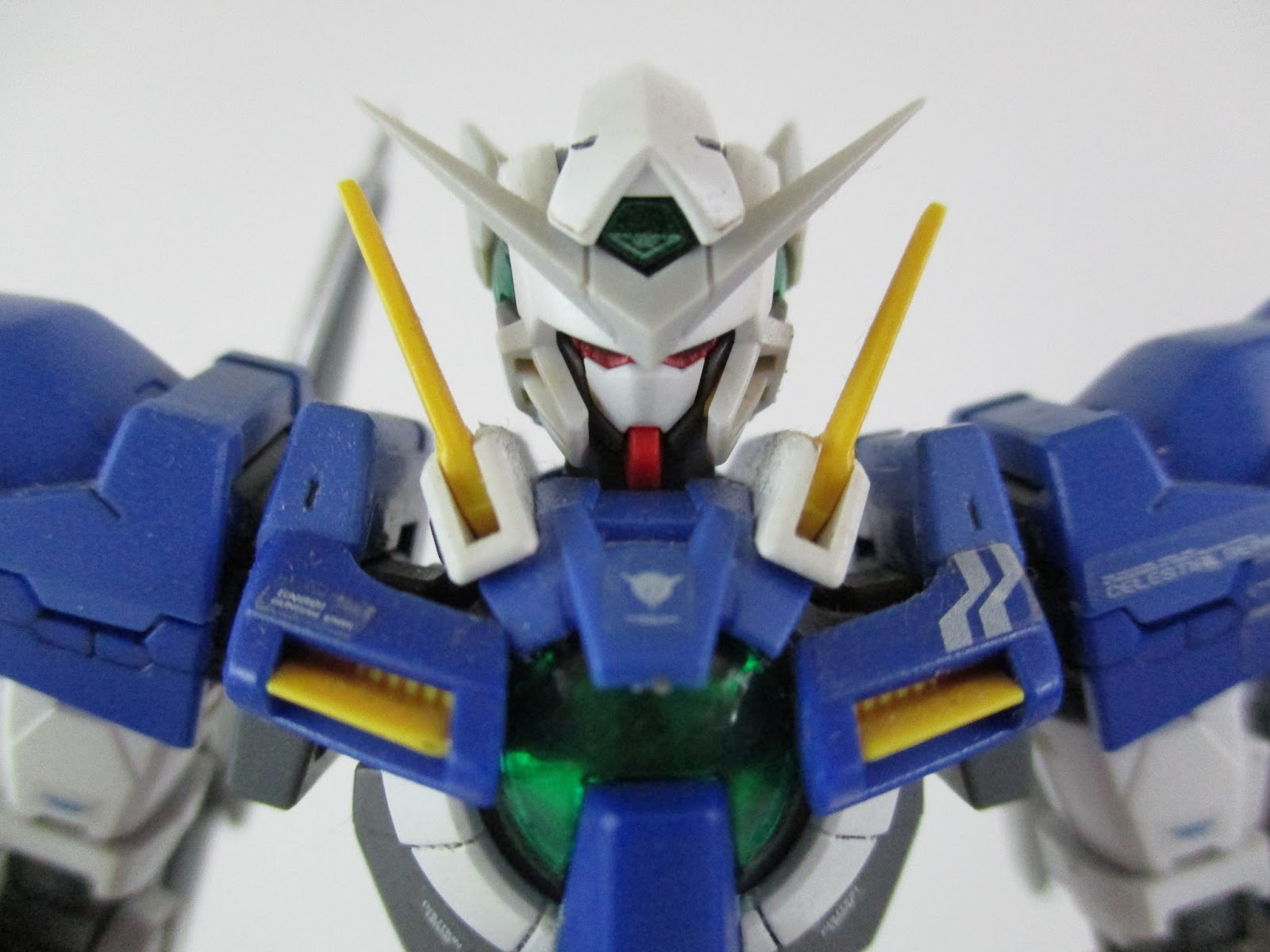 Lightning Quantum's Base: RG 1/144 Gundam Exia Gallery