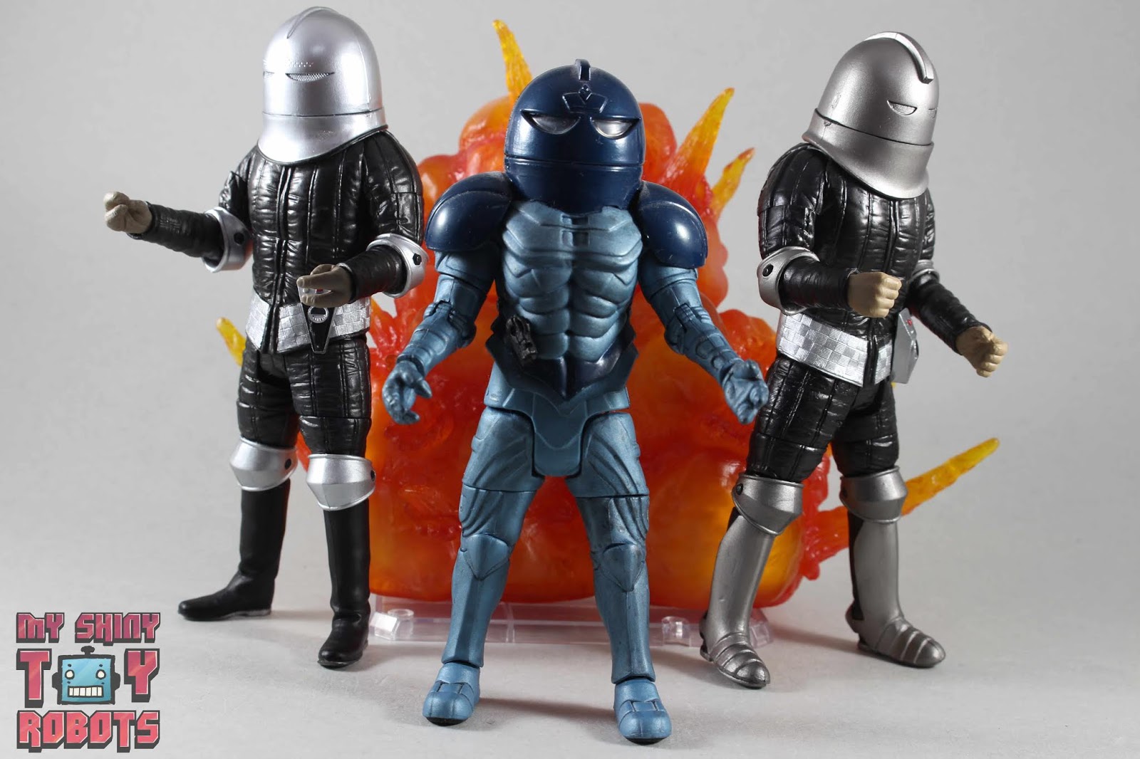 My Shiny Toy Robots: Toybox REVIEW: Doctor Who 'The Sontarans' Collector Figure Set