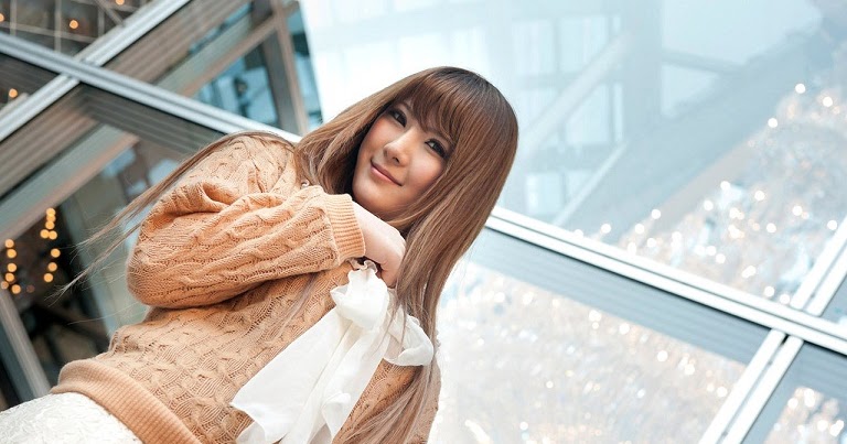 Koleksi Foto-foto Hot dan Seksi Momoka Nishina (3) | Naviri Magazine