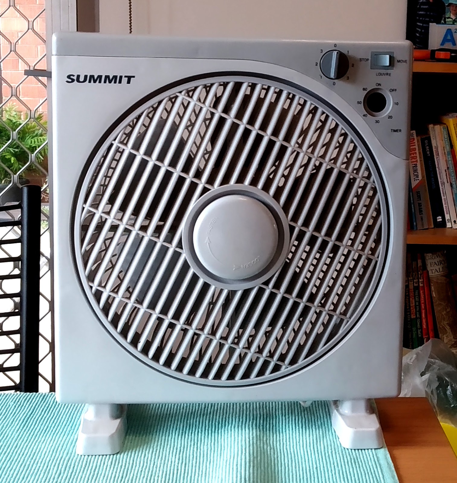 Random thoughts of Ebenezer: WiFi controlled fan - Options