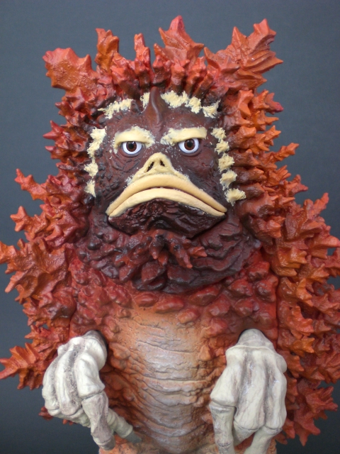 Garamania: Beautiful custom work on an Eye Scream 12" Garamon