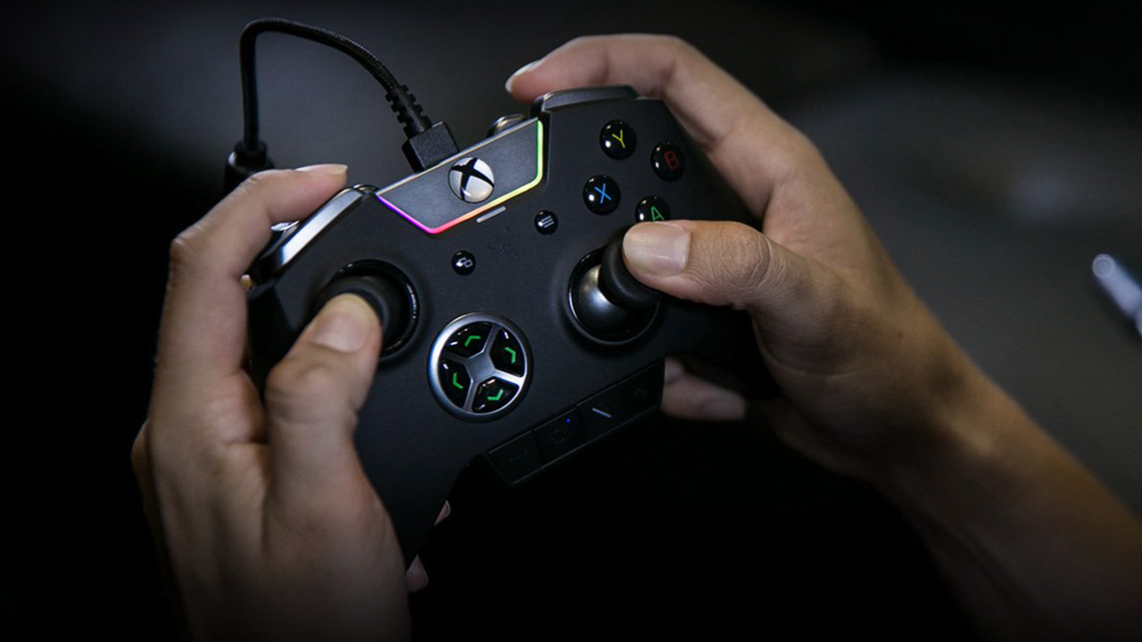 Razer Wolverine Ultimate, the Best 2021 Controller for Xbox and PC