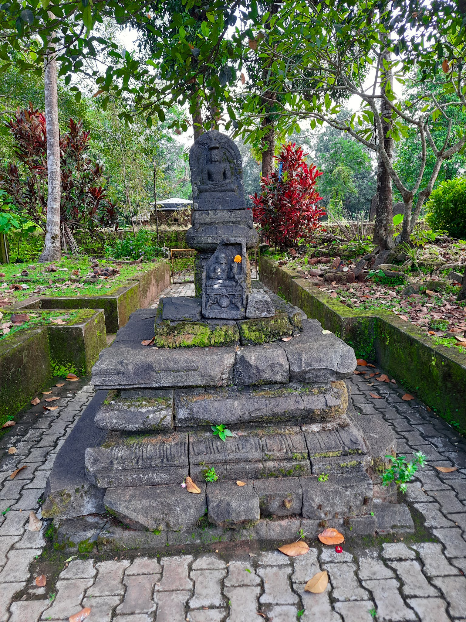The Chaturmukha Basadi and Mavinagundi Waterfalls
