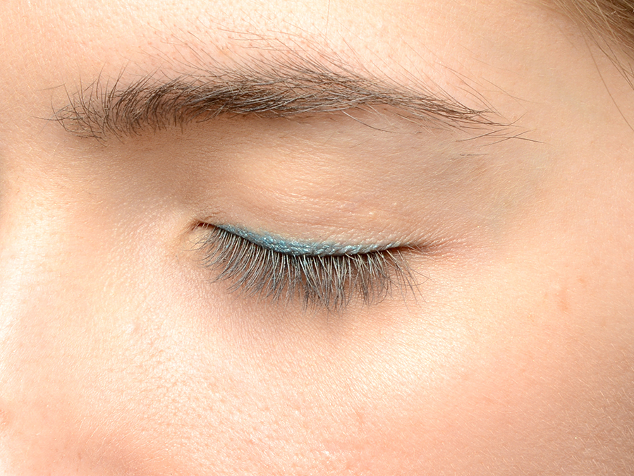 Bisous Darling: Teal Shadow : Tutorial
