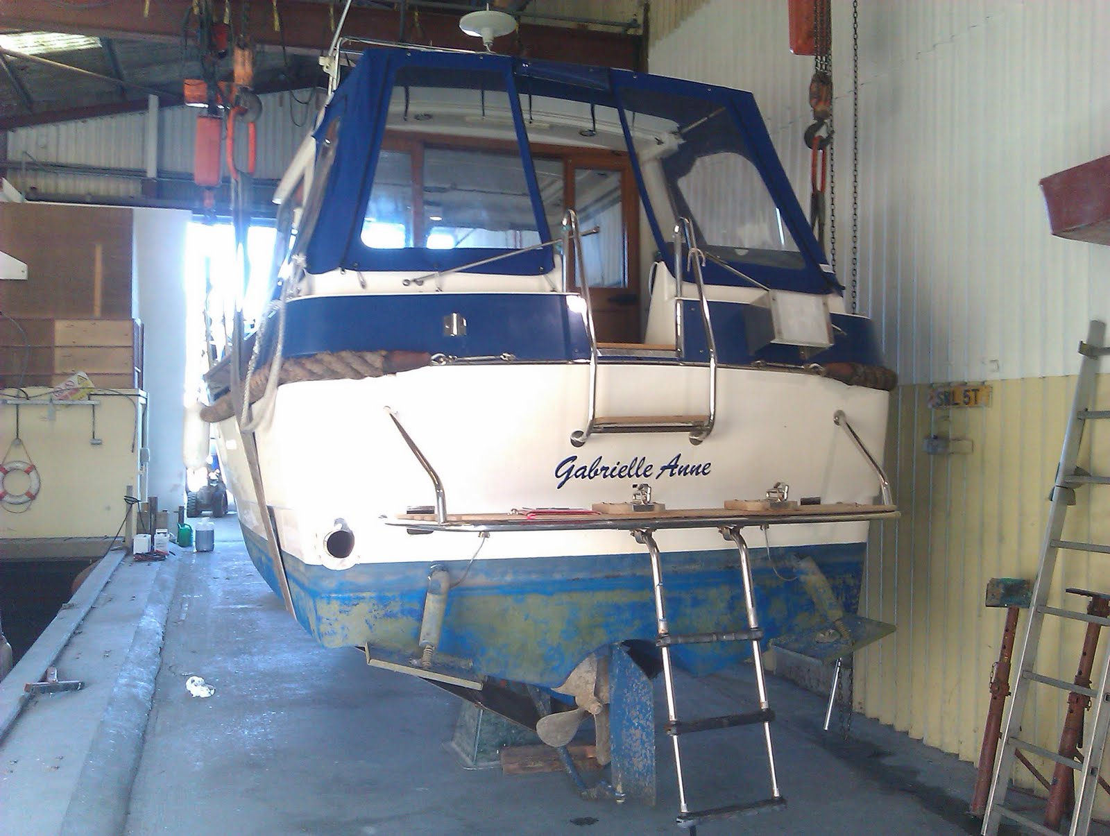 UK Marine Surveyor based in Preveza Greece.: Hardy 26 Mariner
