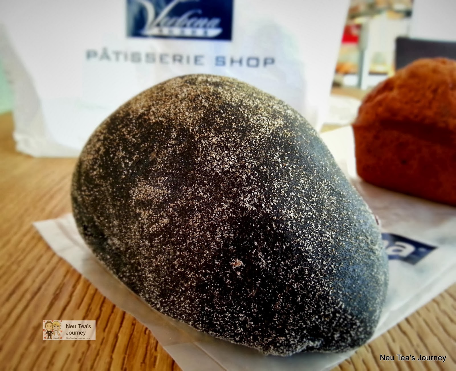 Neu Tea's Journey: Trying out new bread from Verbena Bakery in Kulai