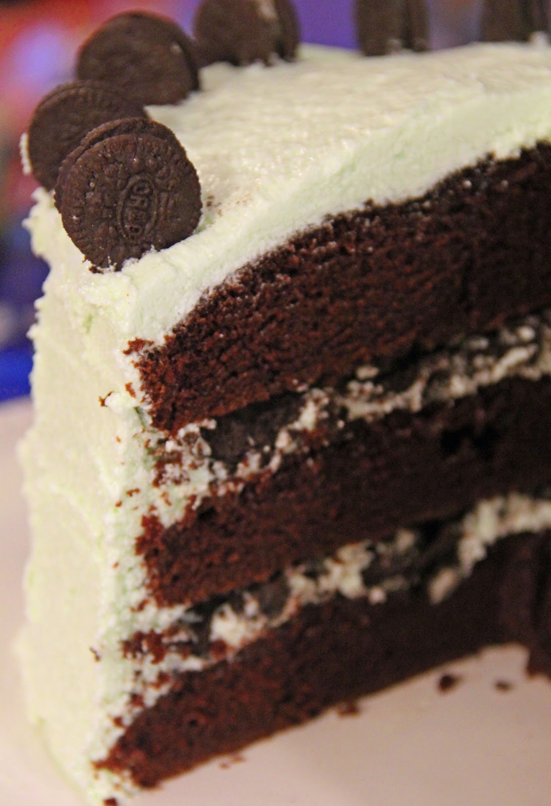 Jo and Sue: Grasshopper Oreo Cake