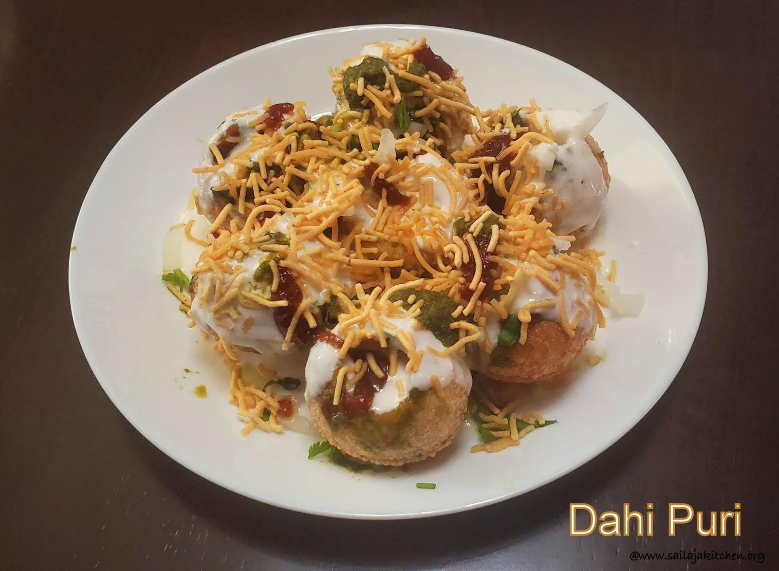 Sailaja Kitchen...A site for all food lovers!: Dahi Puri / Dahi Puri ...