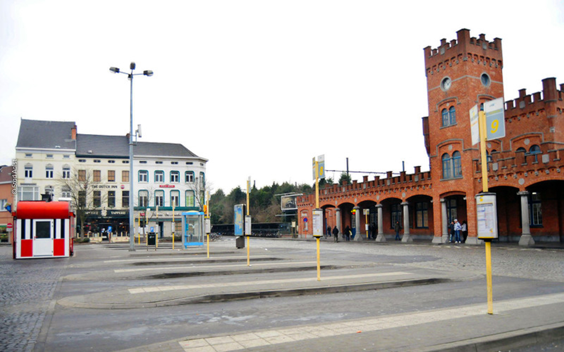 Oilsjtgoistad: Met de trein naar ... Aalst ... 'Station Aalst'