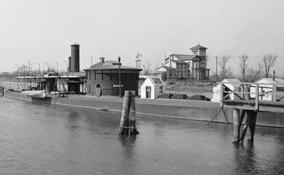 Philly & Stuff: Monitors in Ordinary at League Island Navy Yard - 1890s ...