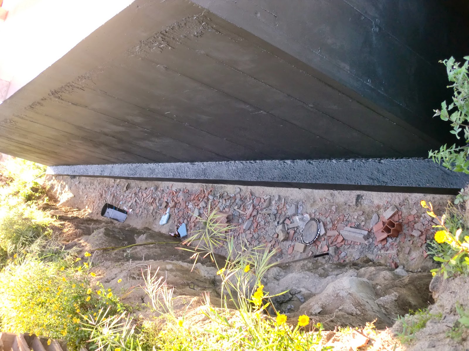 A CASA DOS FÉLIX: Impermeabilização das fundações e cave