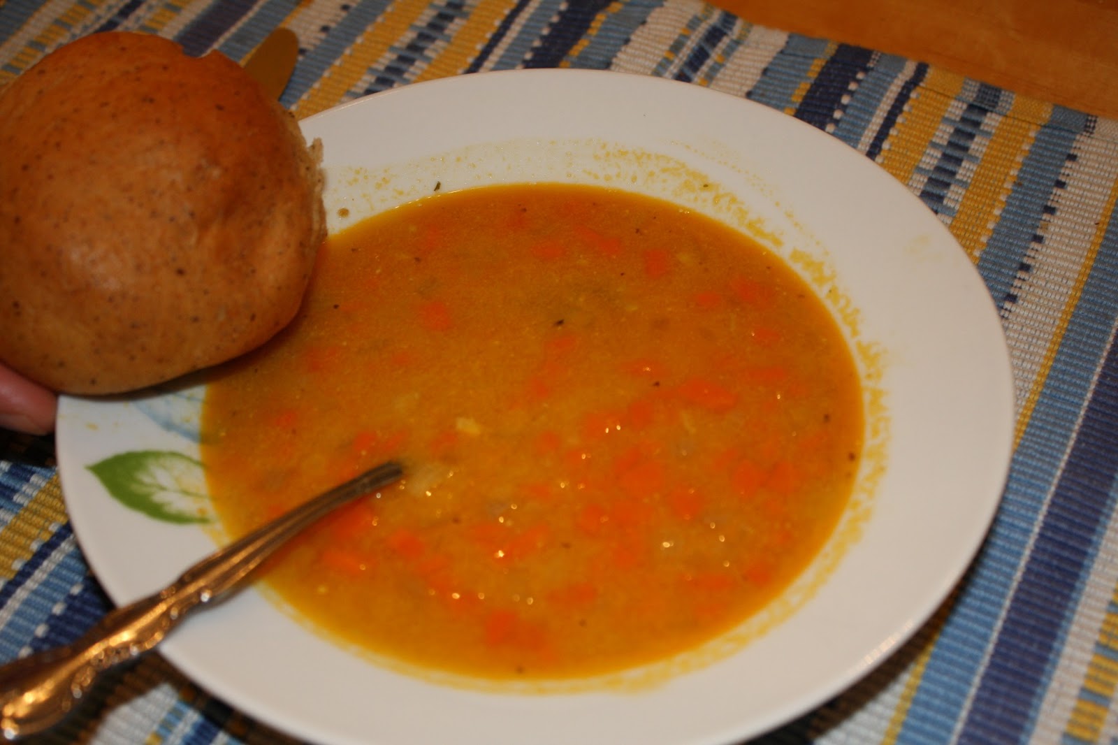 Maman, qu'est-ce qu'on mange?: Soupe aux lentilles rouges à l'indienne