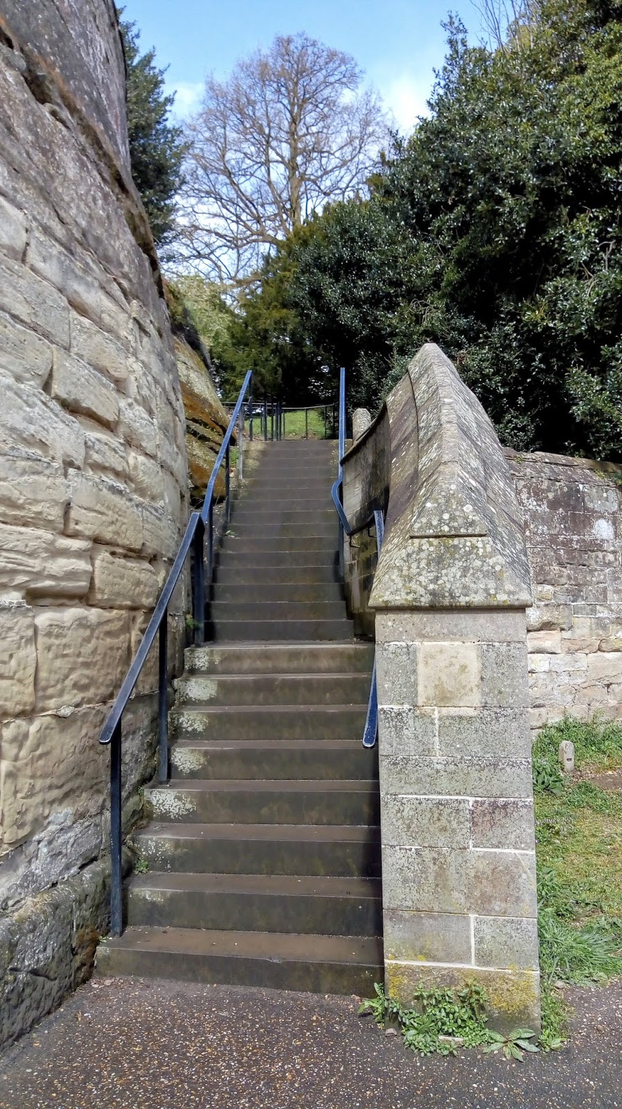 Olive And Pru: Warwick Castle