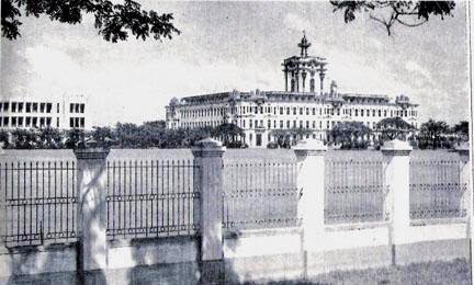 Arquitectura Manila: University of Santo Tomás Main Building