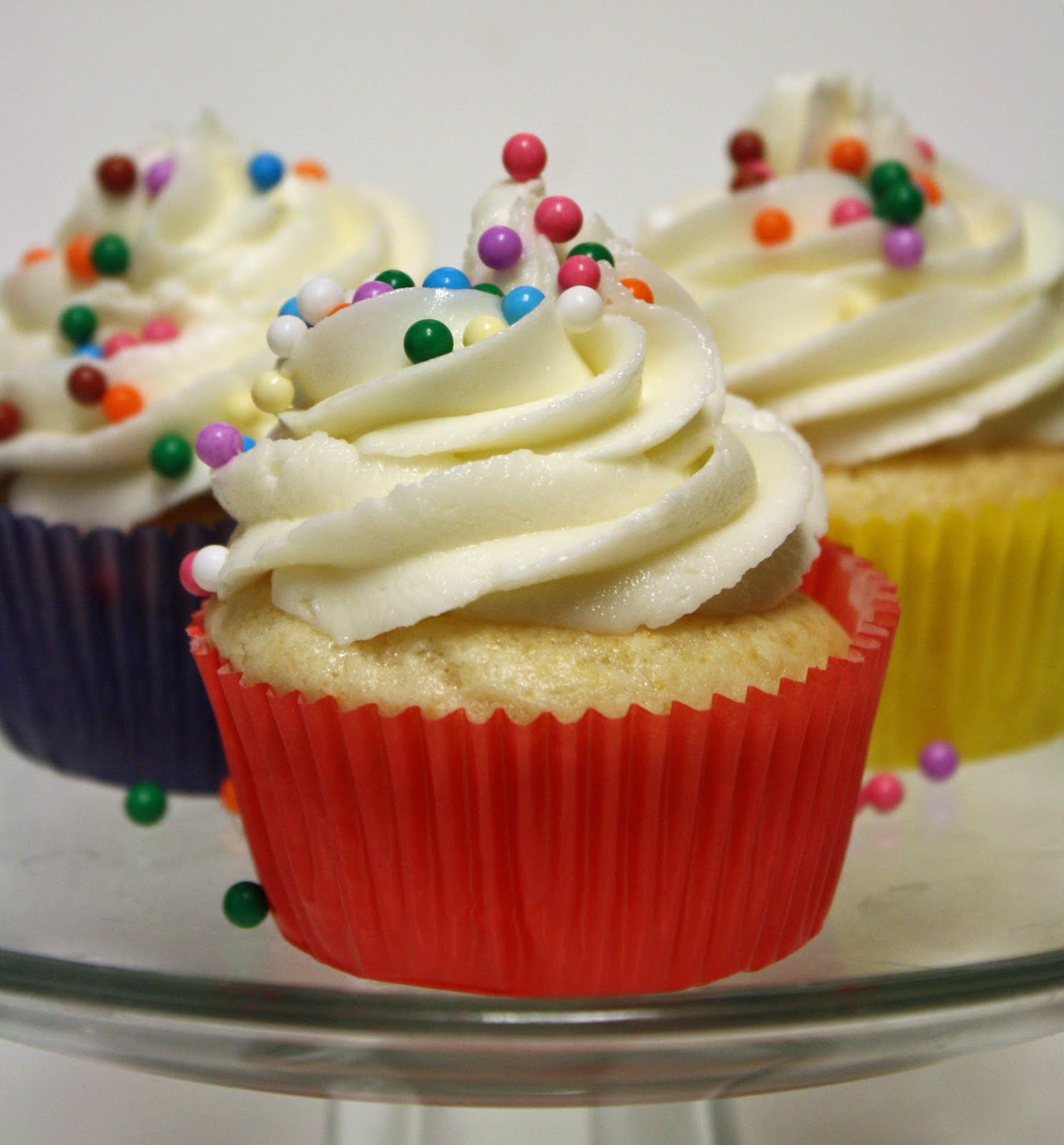 Cupcakes With Sugar Pearls Just For Fun And A White Cake Recipe Cupcakes With Sugar Pearls Just For Fun And A White Cake Recipe