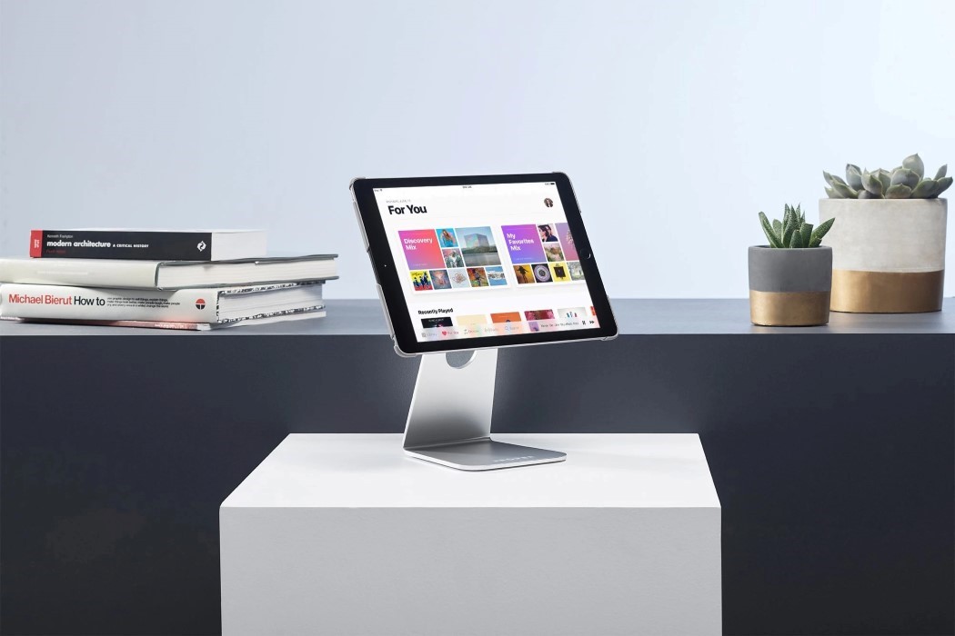 Turn your iPad into a mini iMac with the Pivot stand