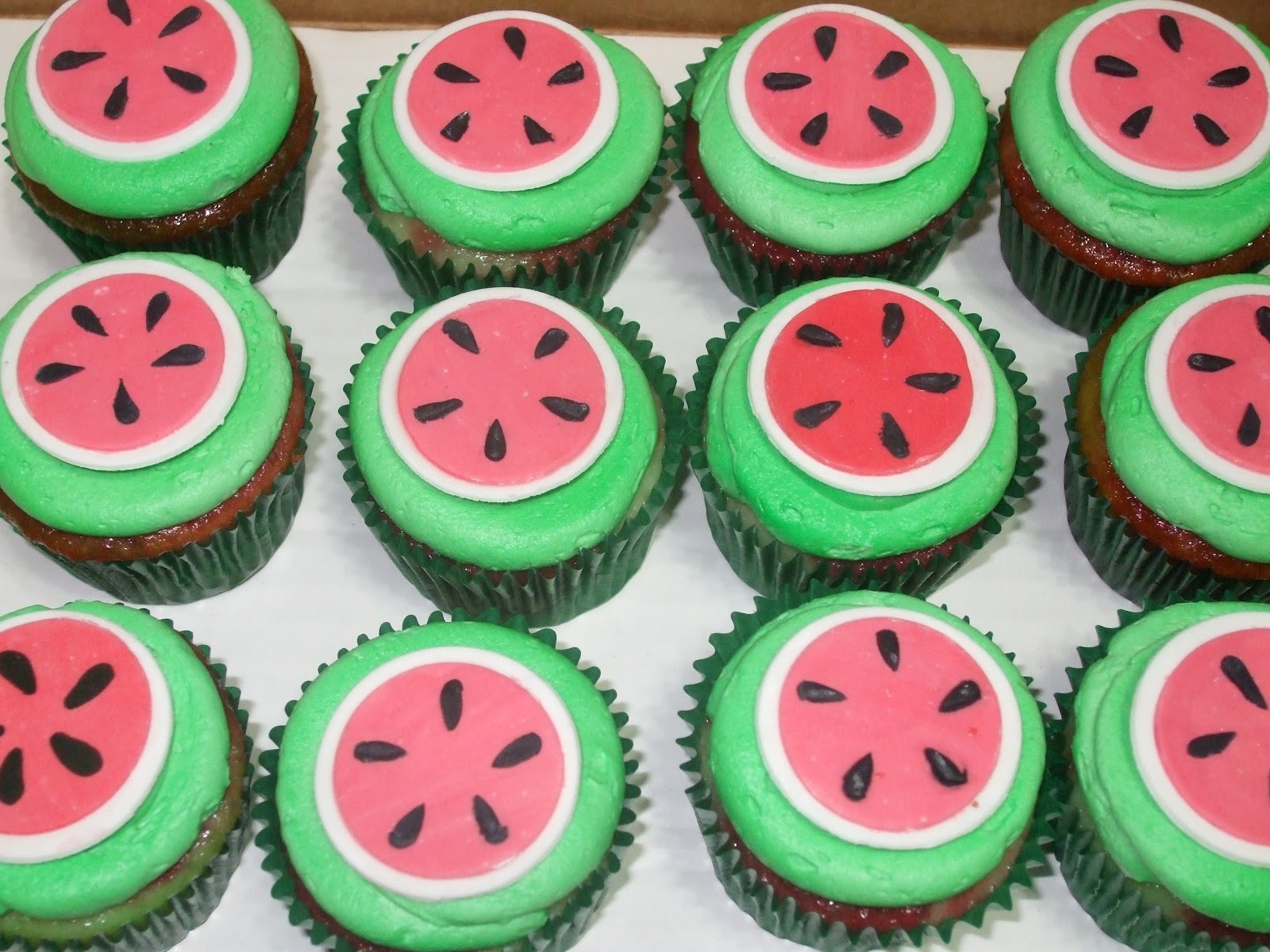 Cakes by Paula: Watermelon Slice Cupcakes