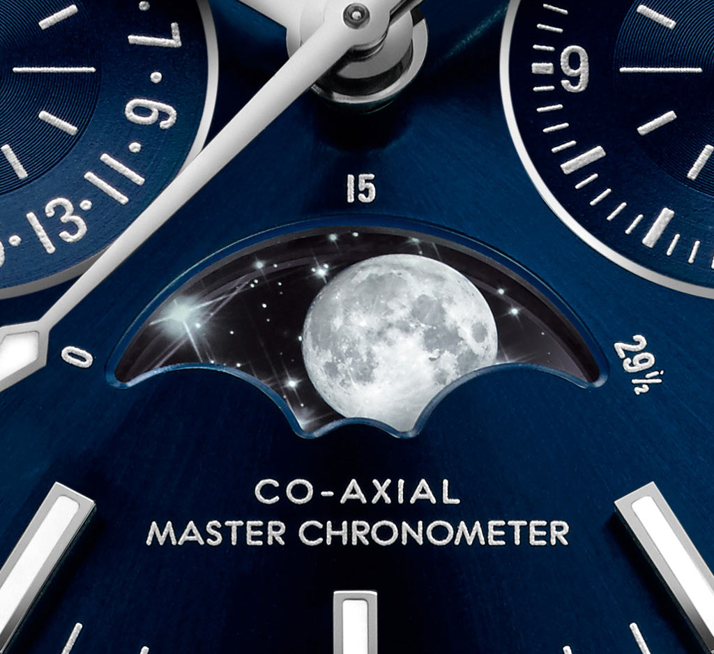 Omega - Speedmaster Moonphase Chronograph Master Chronometer | Time and ...