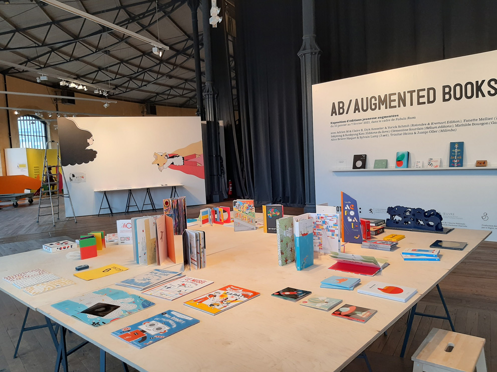 milimbo: Augmented Books