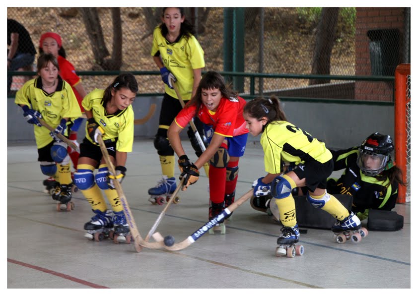 hoqueibasefemeni: 16·10·11 FC MARTINENC 00 - CH MATARÓ 02 · IV COPA DE ...