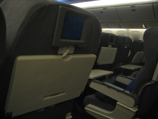 Asian Flier | アジアン・フライヤー: 【搭乗記】ユナイテッド航空 UA804便 B777-200ER エコノミープラス ...