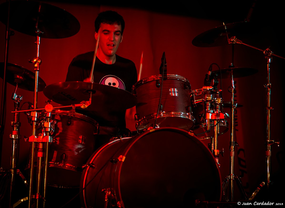 EL SUAVECITO: DEL MONO BAND & PERRO PELON EN IMAGENES, EN DIRECTO EN ...