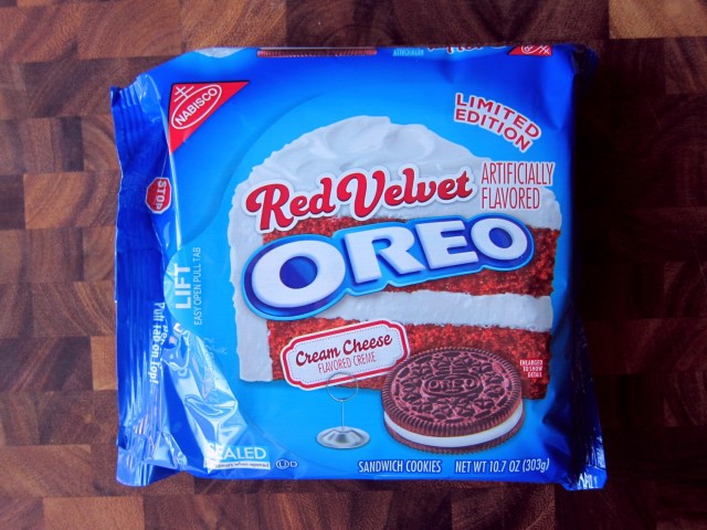 Review: Red Velvet Oreo Cookies