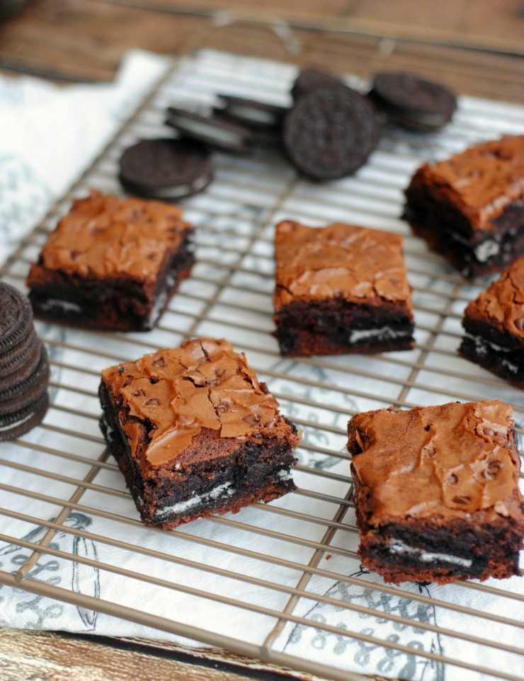 OREO STUFFED BROWNIES - Delicious Cuisine Recipes OREO STUFFED BROWNIES - Delicious Cuisine Recipes