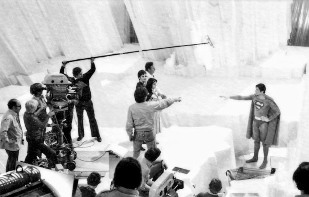 40 Rare and Amazing Behind the Scenes Photographs From the Making of ...