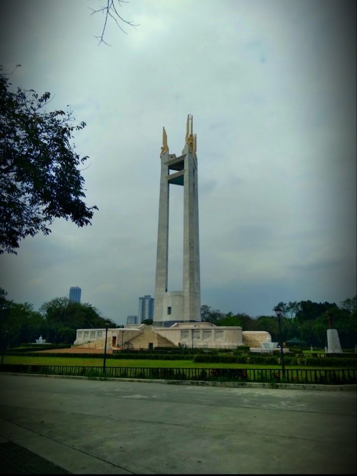 𝗗𝗲𝗹 𝗠𝗮𝗸𝗲 𝗶𝘁 𝗛𝗮𝗽𝗽𝗲𝗻 : A Weekend Stroll at Quezon Memorial Circle