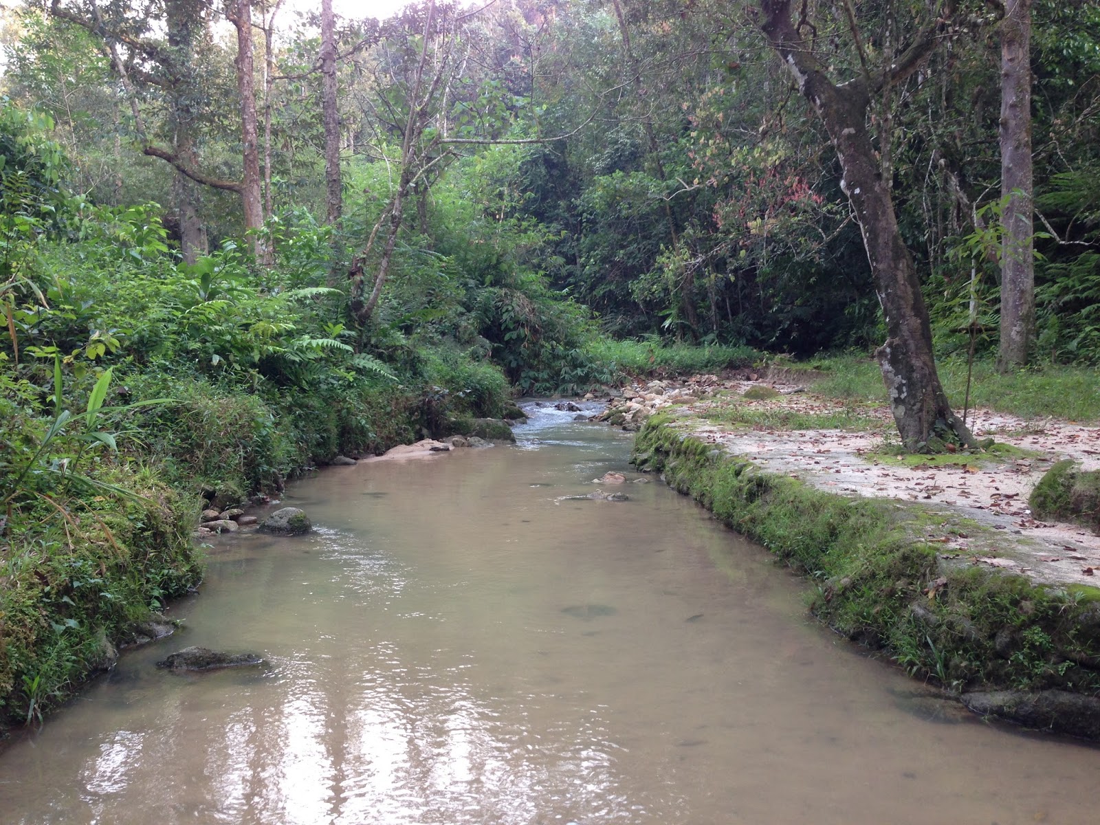 Lifez Like Tat: Trip to Junjong Waterfall
