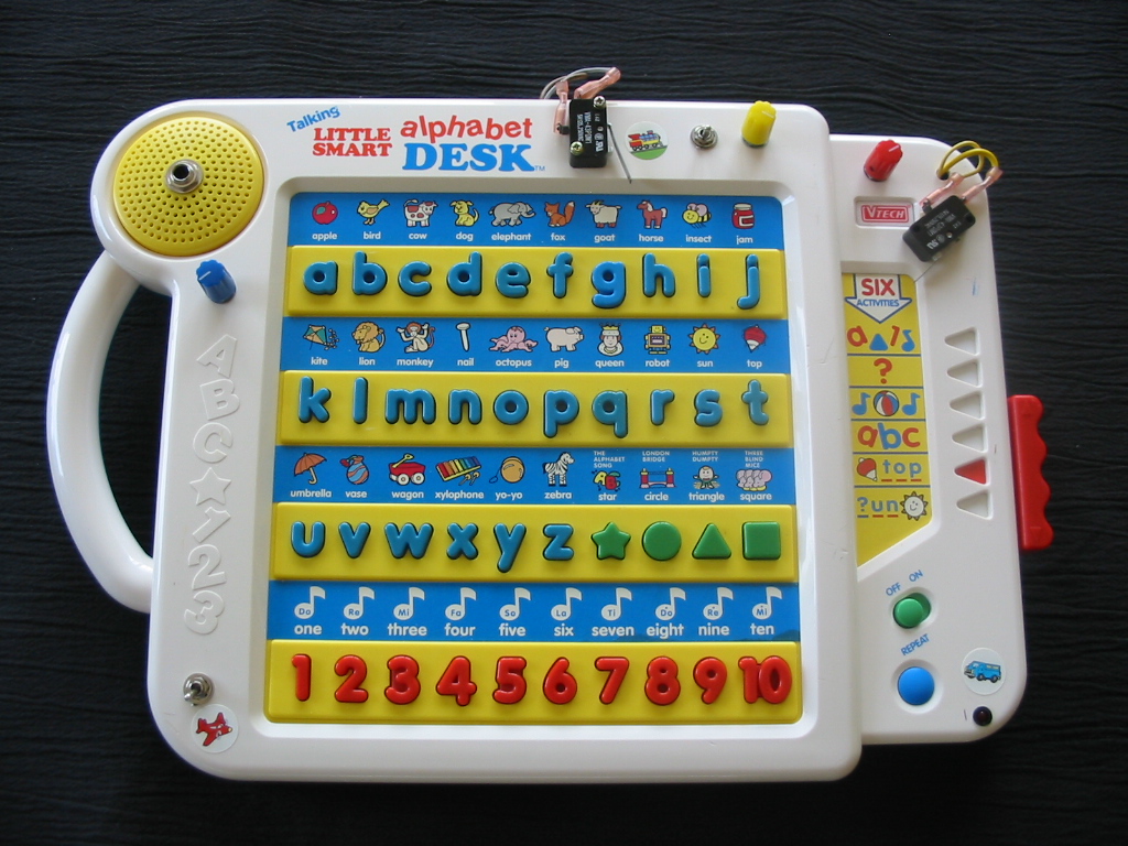 FrankenMusik: Vtech Alphabet Desk