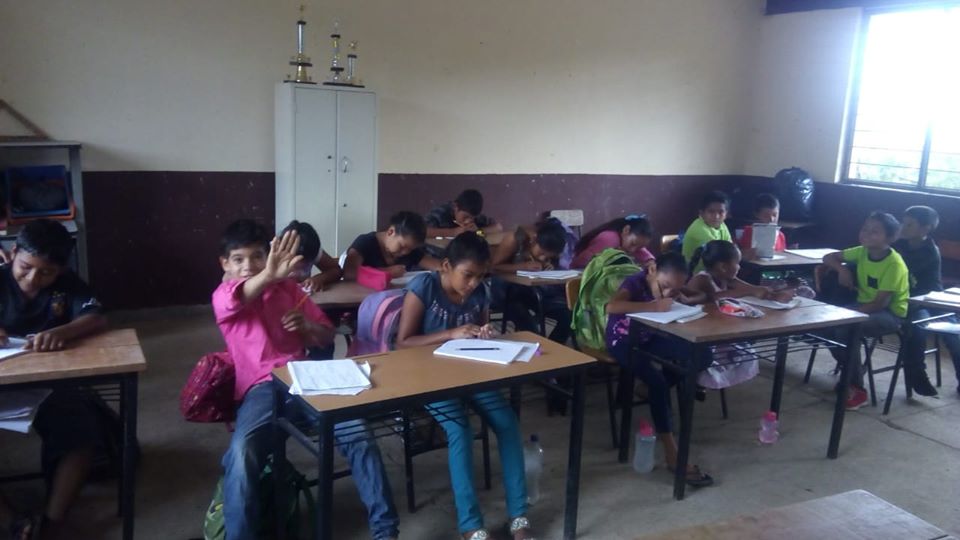 DINÁMICAS EN EL SALÓN DE CLASES