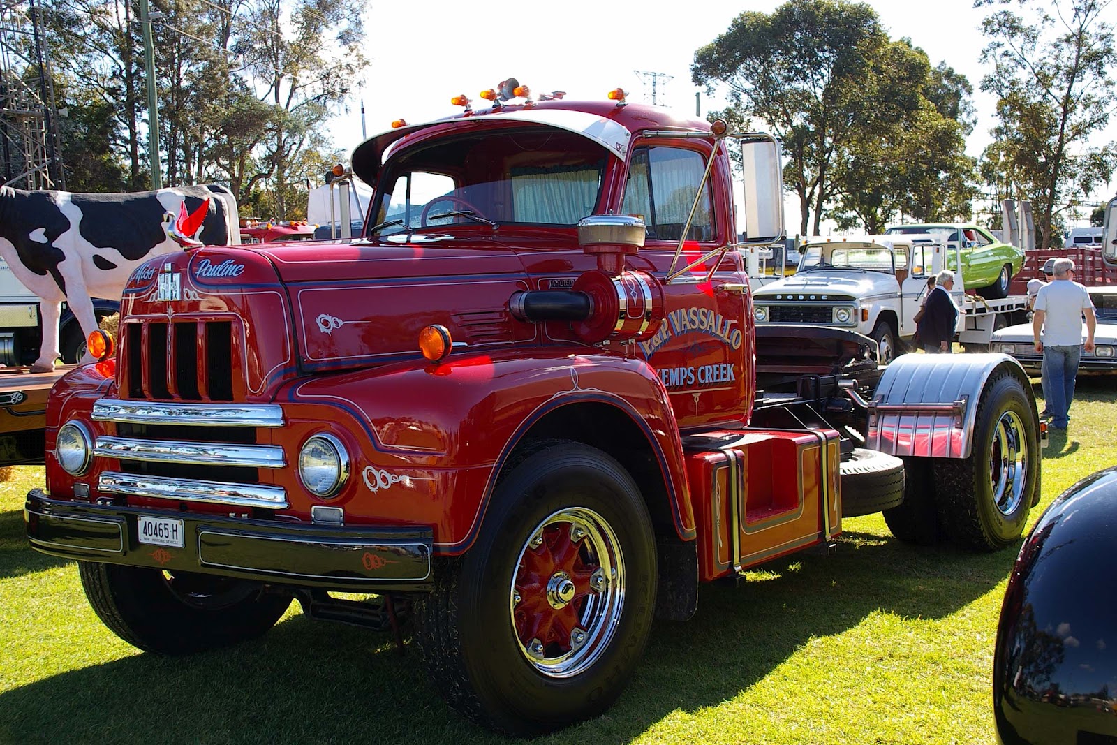 Historic Trucks: Sydney Classic and Antique Truck Show 2012 - 2