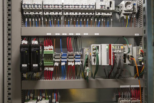 Sistemas de Control Eléctrico