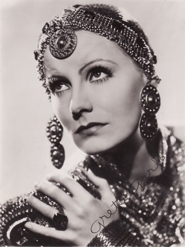45 Fabulous Portrait Photos of Greta Garbo in the 1931 Film “Mata Hari ...