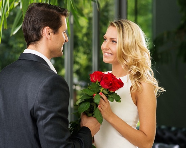 How to express your love to someone through flowers | Florist Hanoi