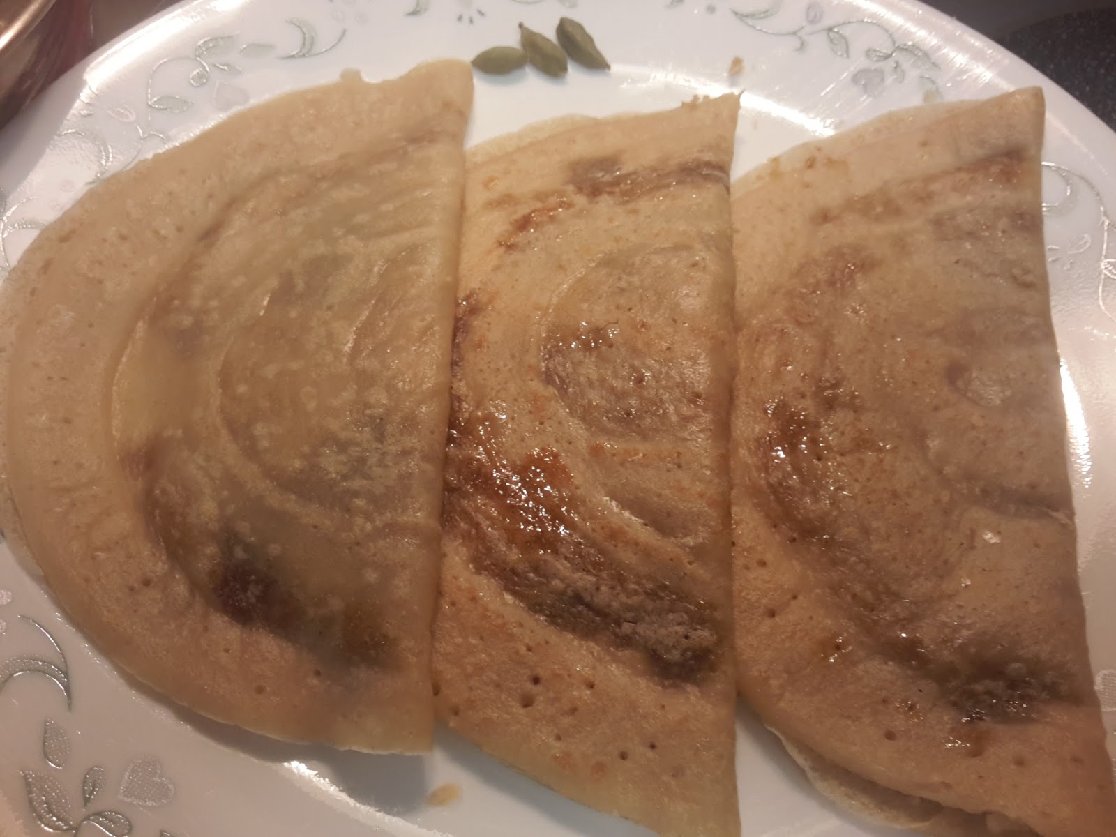 കഞ്ഞീം കറീം ....: Kerala Madakku Gothambu Sweet Dosa Recipe