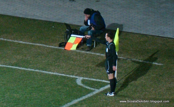 Școala De Arbitri: Imagini cu arbitrii partidei Petrolul Ploiesti - "U ...