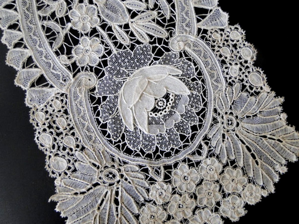 Buyer & Seller of Antique Lace, Fine Linens, Vintage Clothing, Haute ...